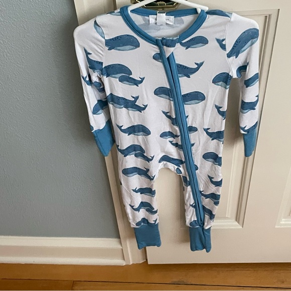 Angel Dear | Pajamas | Nwt Angel Dear Bamboo White And Blue Whale ...